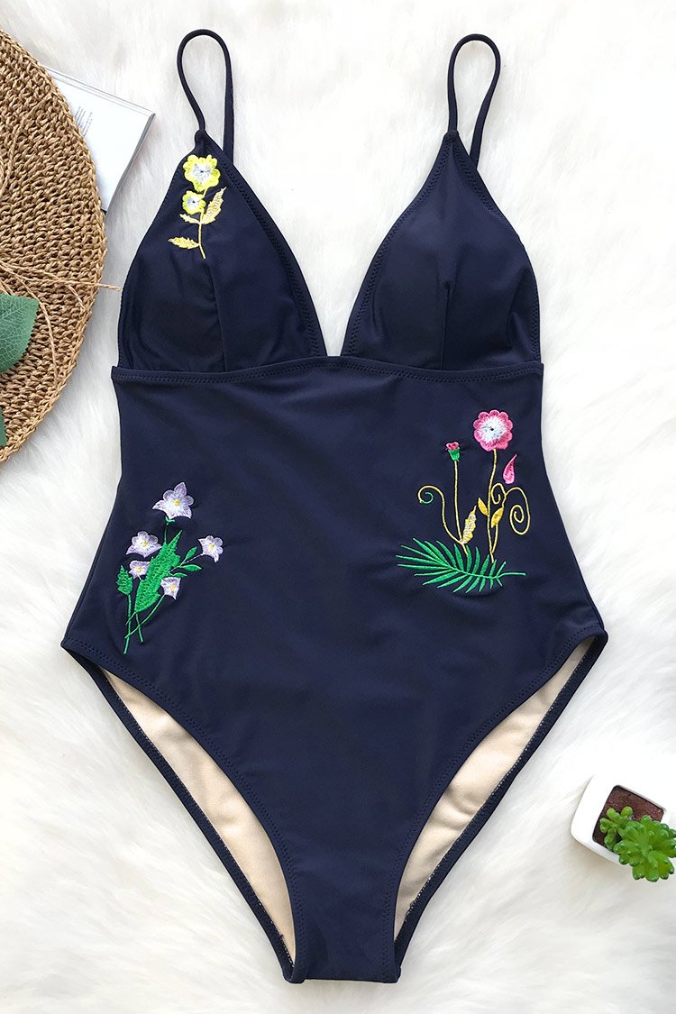 Girls Like Embroidery One-piece Swimsuit